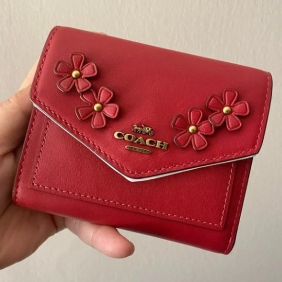 Coach | Bags | Rare New Coach Glovetanned Leather Wallet With Floral ...